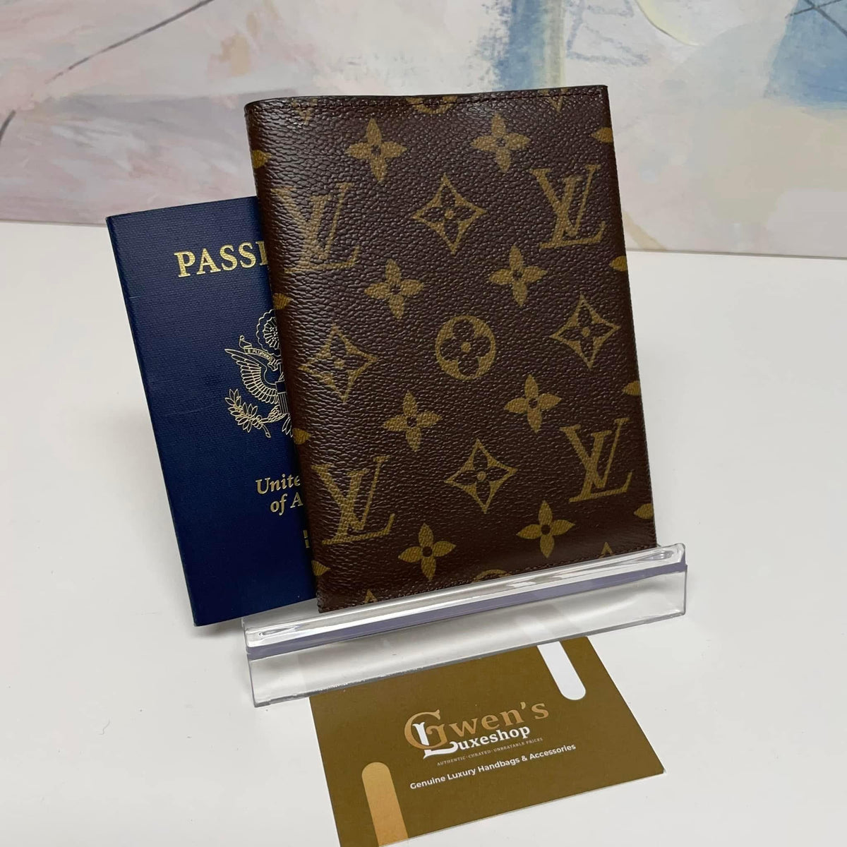 Authentic Louis Vuitton Monogram Passport Cover – Gwen's Luxeshop